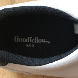 Goodfellow & Co | Shoes | Nwt White Mens Sneakers | Poshmark